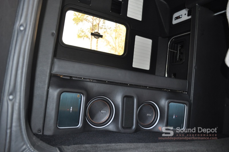 Peterbilt Semi Truck Gets Custom Audio System