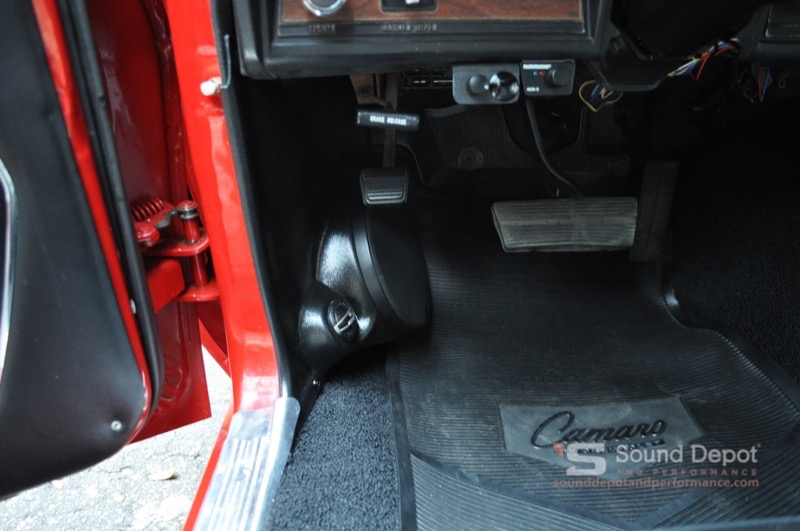 Custom Stereo Upgrade for Classic 1968 Chevrolet Camaro